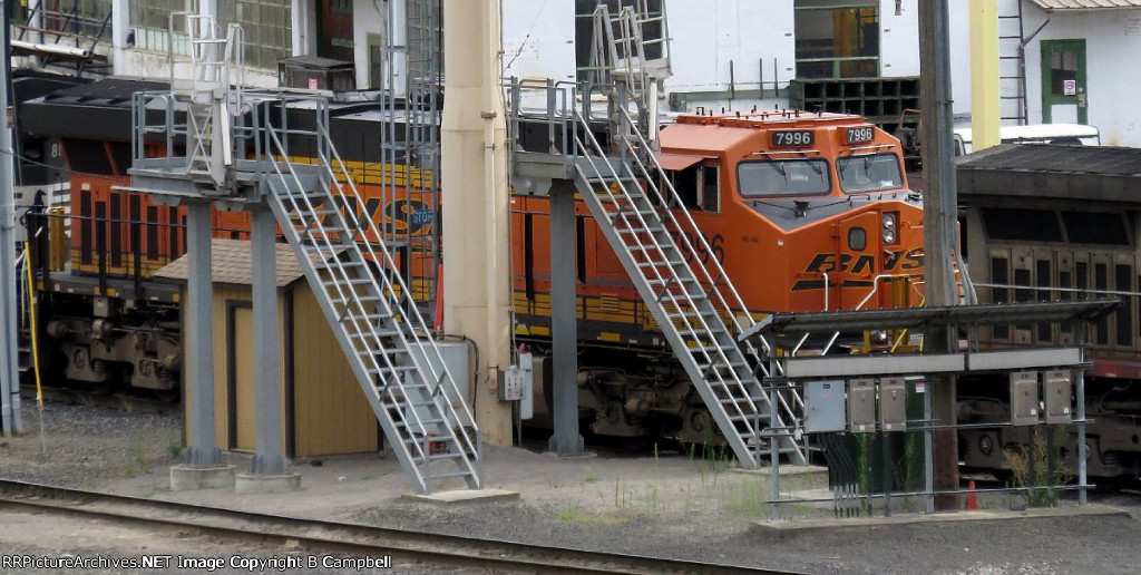 BNSF 7996
